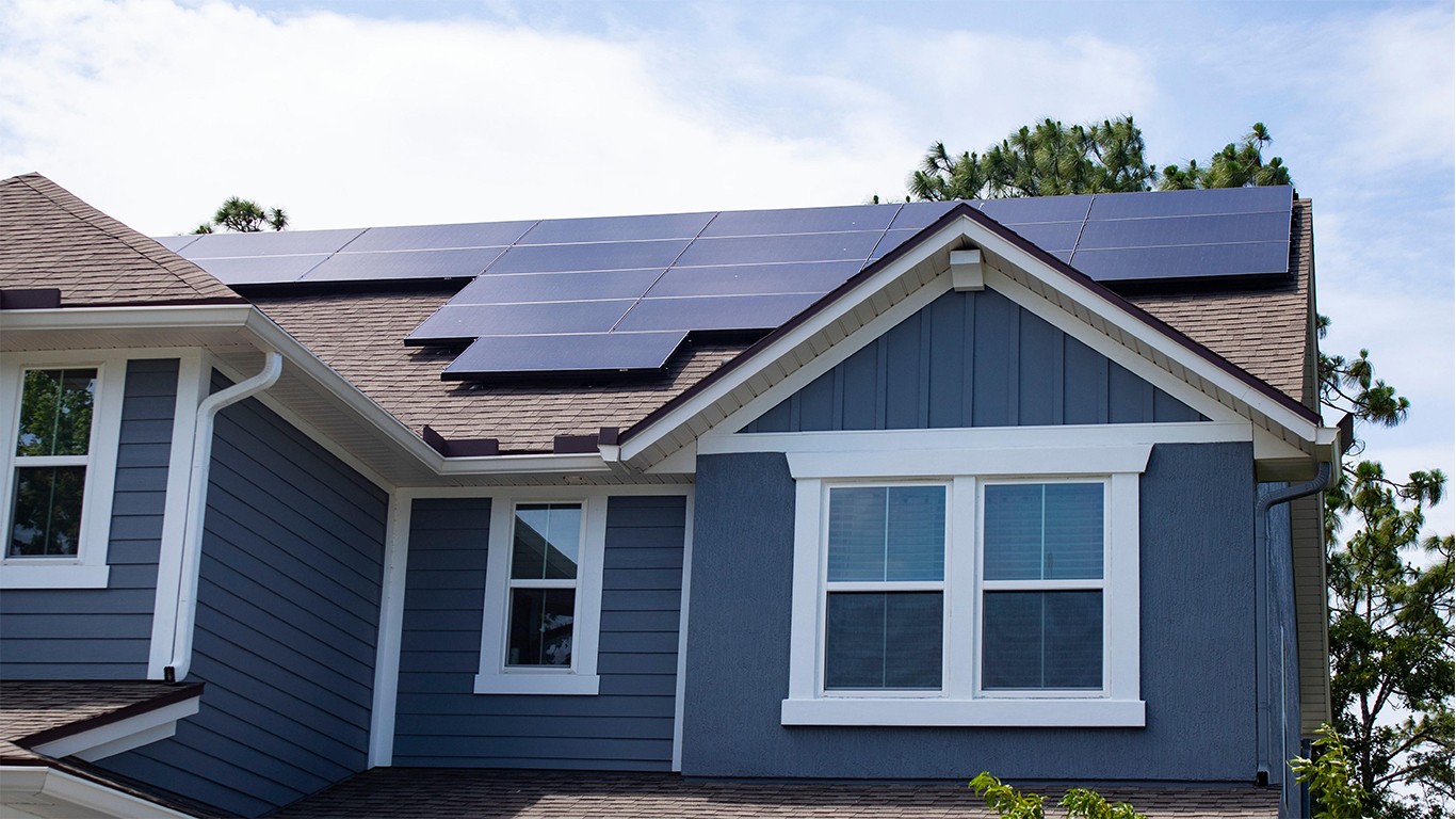 5 Things to Know Before Going Solar - Net Metering Systems